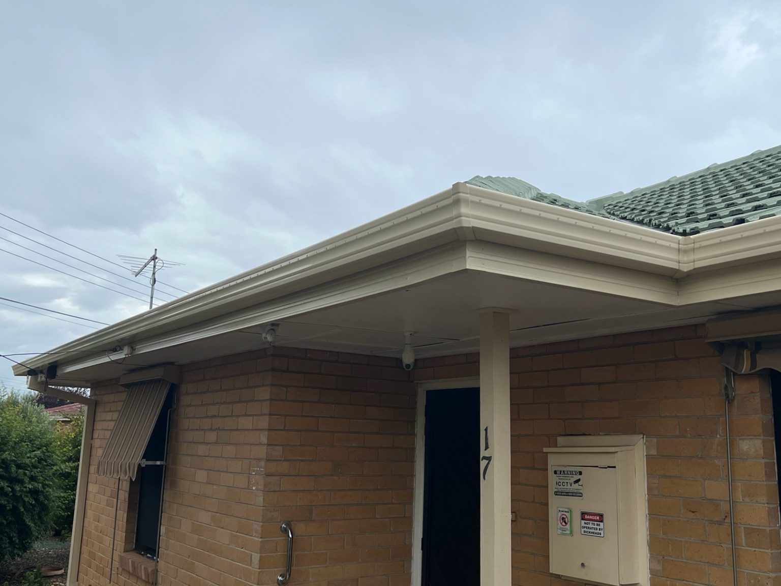 Mini Line Gutters Installation Melbourne | Gutter Resto